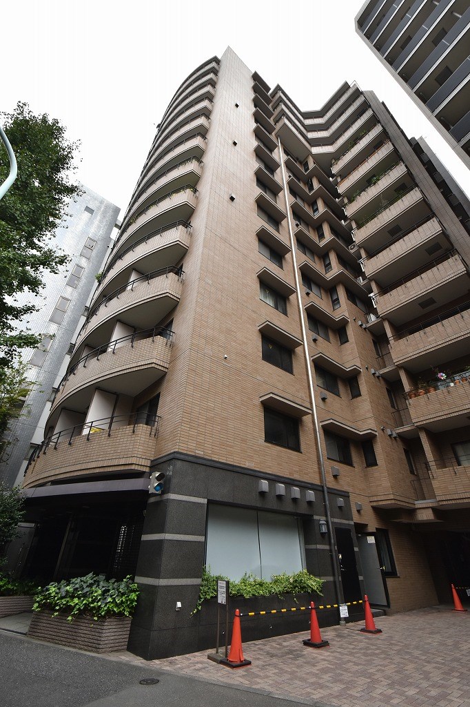 Village Minamiaoyama - Condominium for Sale in Tokyo - PLAZA HOMES